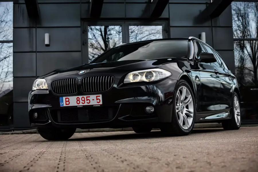 Zils BMW 535 2011 Jelgava, ar dzinēja tilpumu 3.00 L un nobraukumu 323 tūkst. km par 10900 €, foto 3 vietnē AUTOMOTO.COM.LV