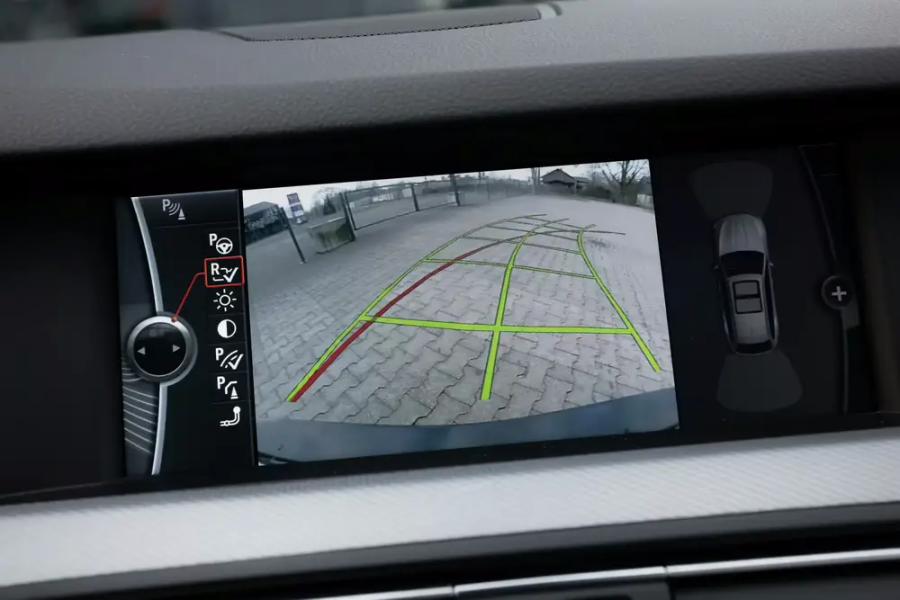 Zils BMW 535 2011 Jelgava, ar dzinēja tilpumu 3.00 L un nobraukumu 323 tūkst. km par 10900 €, foto 17 vietnē AUTOMOTO.COM.LV