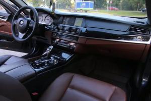 Blue BMW 535 2011 in Riga, with an engine capacity of 3.00 L and mileage of 421 thousand km for 7490 €, photo 14 on AUTOMOTO.COM.LV