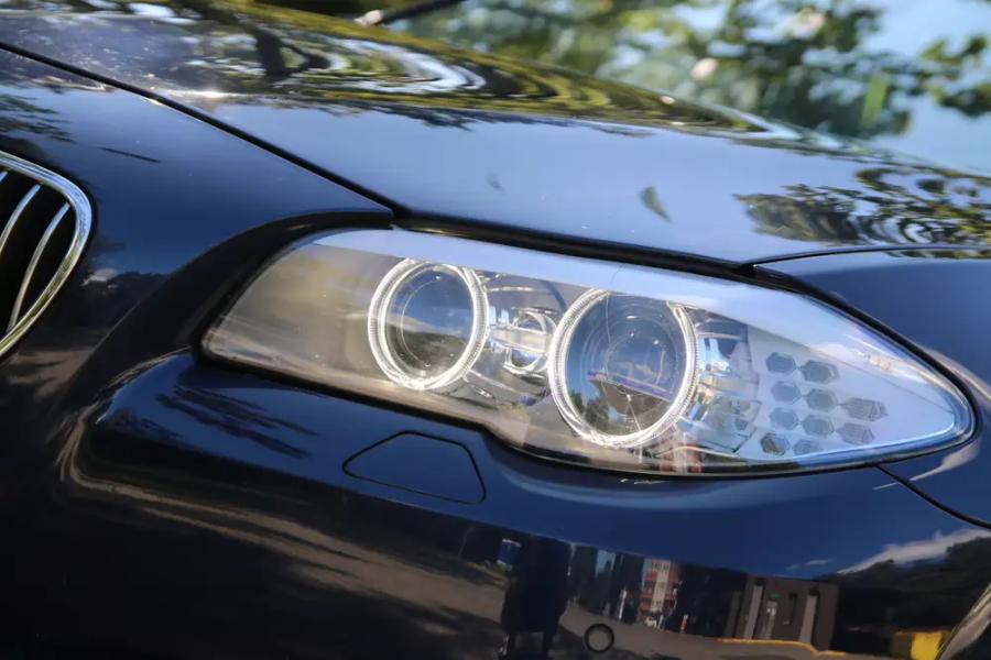 Blue BMW 535 2011 in Riga, with an engine capacity of 3.00 L and mileage of 421 thousand km for 7490 €, photo 21 on AUTOMOTO.COM.LV