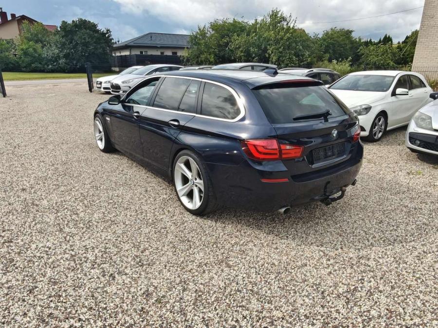 Blue BMW 535 2011 in Vilnius, with an engine capacity of 2.99 L and mileage of 319 thousand km for 7950 €, photo 7 on AUTOMOTO.COM.LV