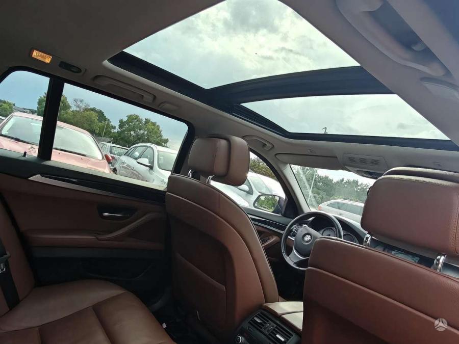 Blue BMW 535 2011 in Vilnius, with an engine capacity of 2.99 L and mileage of 319 thousand km for 7950 €, photo 13 on AUTOMOTO.COM.LV