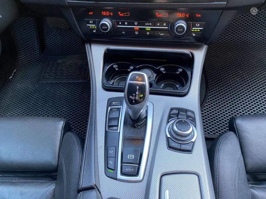 Blue BMW 535 2012 in Marijampole, with an engine capacity of 2.99 L and mileage of 363 thousand km for 7950 €, photo 33 on AUTOMOTO.COM.LV