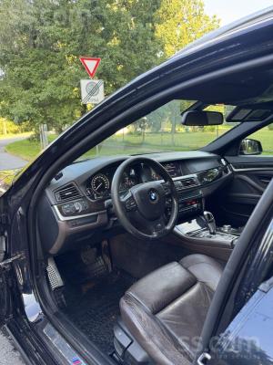 Blue BMW 535 2013 in Riga, with an engine capacity of 3.00 L and mileage of 447 thousand km for 10500 €, photo 6 on AUTOMOTO.COM.LV
