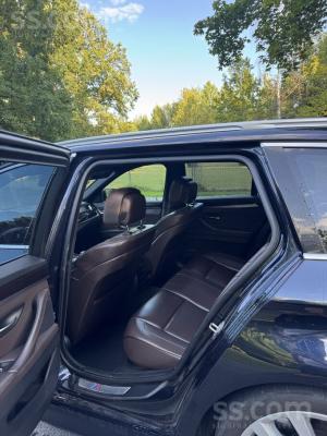 Blue BMW 535 2013 in Riga, with an engine capacity of 3.00 L and mileage of 447 thousand km for 10500 €, photo 9 on AUTOMOTO.COM.LV