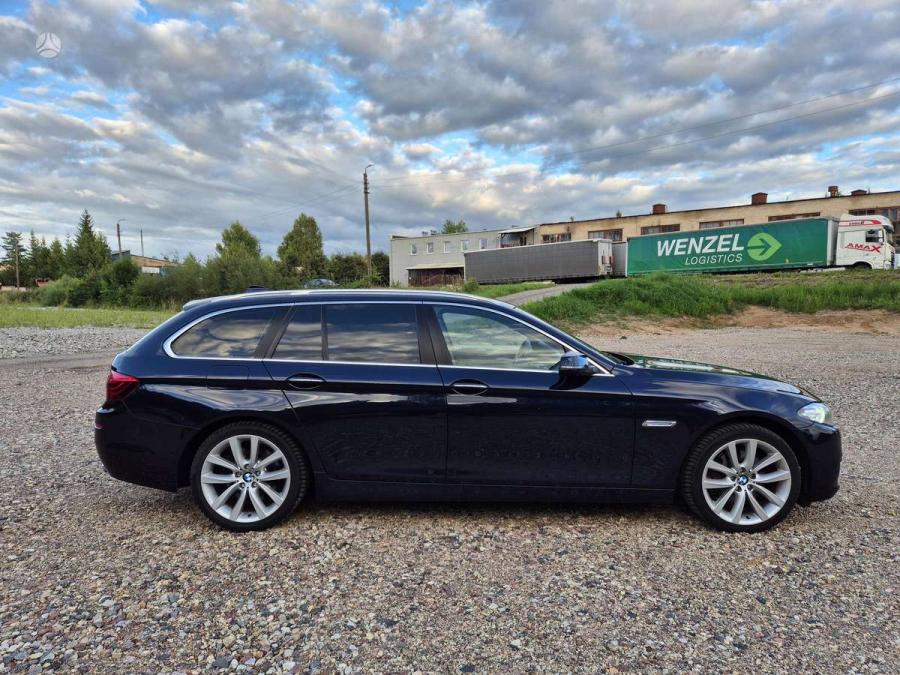 Blue BMW 535 2014 in Utena, with an engine capacity of 2.99 L and mileage of 337 thousand km for 8490 €, photo 7 on AUTOMOTO.COM.LV