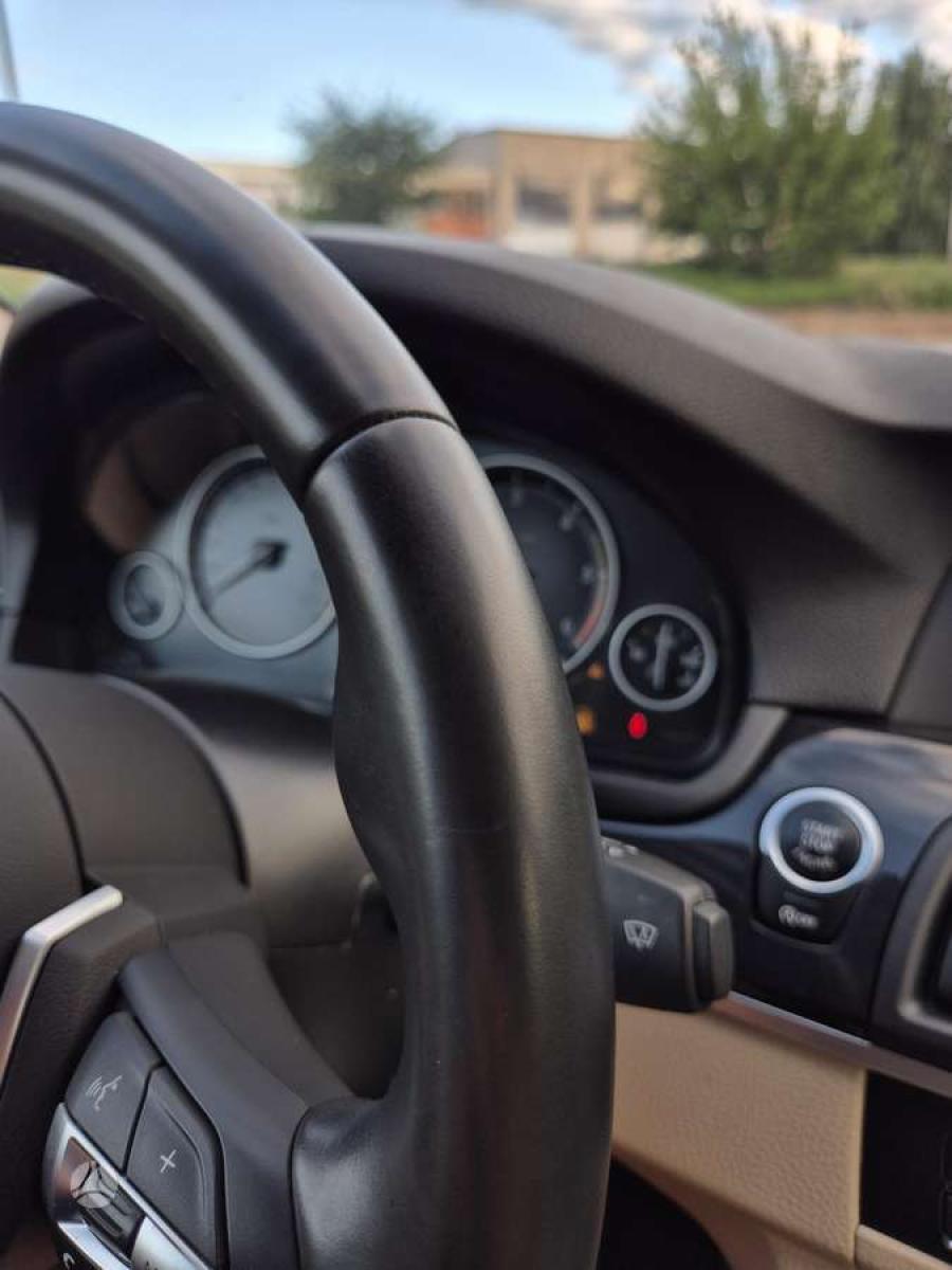 Blue BMW 535 2014 in Utena, with an engine capacity of 2.99 L and mileage of 337 thousand km for 8490 €, photo 17 on AUTOMOTO.COM.LV