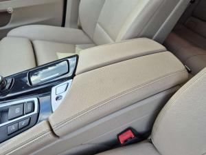 Blue BMW 535 2014 in Utena, with an engine capacity of 2.99 L and mileage of 337 thousand km for 8490 €, photo 20 on AUTOMOTO.COM.LV