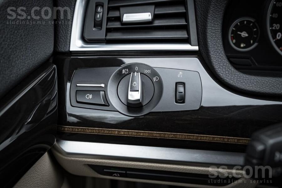 Zils BMW 535 2015 Rīga, ar dzinēja tilpumu 3.00 L un nobraukumu 204 tūkst. km par 14500 €, foto 30 vietnē AUTOMOTO.COM.LV