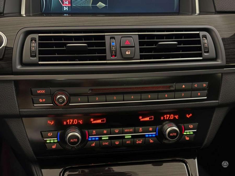 Blue BMW 535 2016 in Marijampole, with an engine capacity of 2.99 L and mileage of 235 thousand km for 14650 €, photo 10 on AUTOMOTO.COM.LV