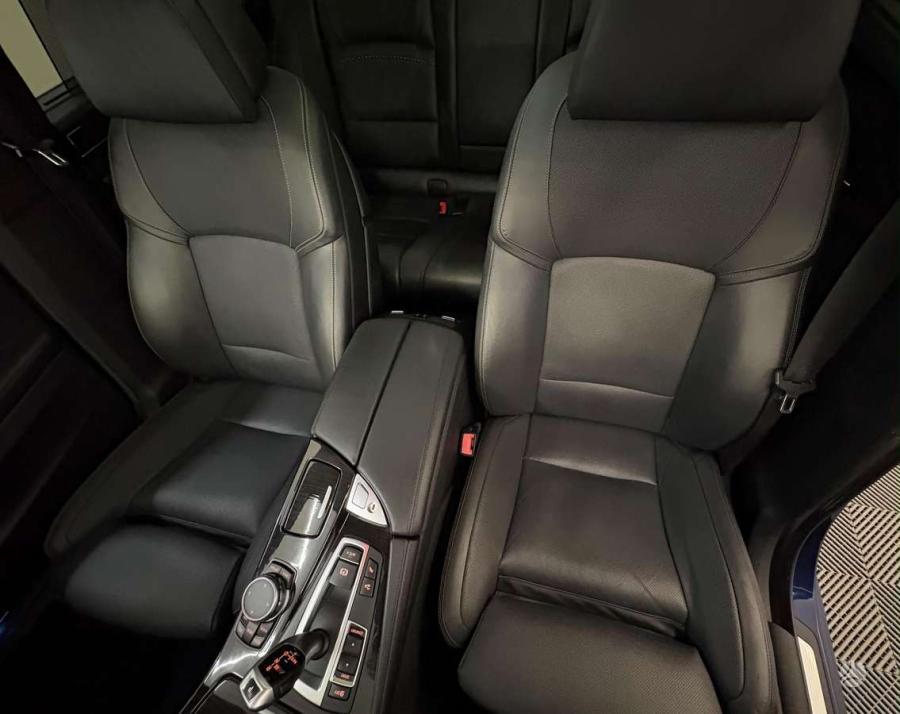 Blue BMW 535 2016 in Marijampole, with an engine capacity of 2.99 L and mileage of 235 thousand km for 14650 €, photo 20 on AUTOMOTO.COM.LV
