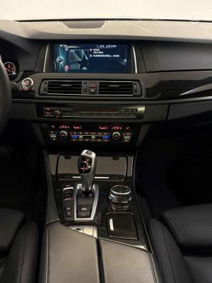 Blue BMW 535 2016 in Marijampole, with an engine capacity of 2.99 L and mileage of 235 thousand km for 14650 €, photo 22 on AUTOMOTO.COM.LV