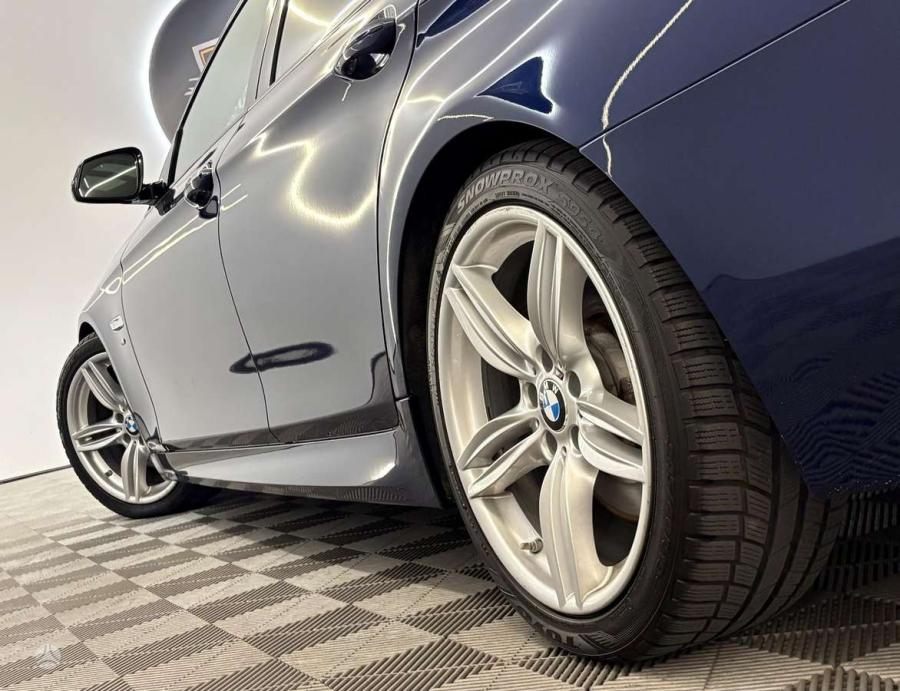 Blue BMW 535 2016 in Marijampole, with an engine capacity of 2.99 L and mileage of 235 thousand km for 14650 €, photo 32 on AUTOMOTO.COM.LV