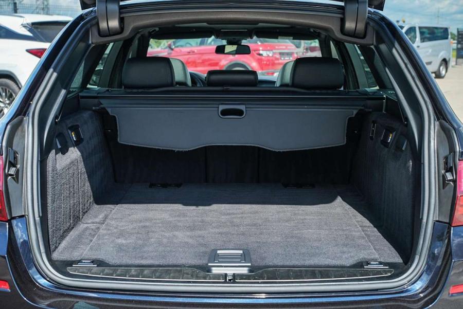 Blue BMW 535 2016 in Kaunas, with an engine capacity of 2.99 L and mileage of 154 thousand km for 16950 €, photo 15 on AUTOMOTO.COM.LV