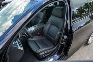 Blue BMW 535 2016 in Kaunas, with an engine capacity of 2.99 L and mileage of 154 thousand km for 16950 €, photo 28 on AUTOMOTO.COM.LV