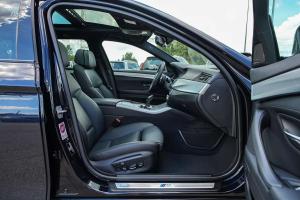 Blue BMW 535 2016 in Kaunas, with an engine capacity of 2.99 L and mileage of 154 thousand km for 16950 €, photo 39 on AUTOMOTO.COM.LV