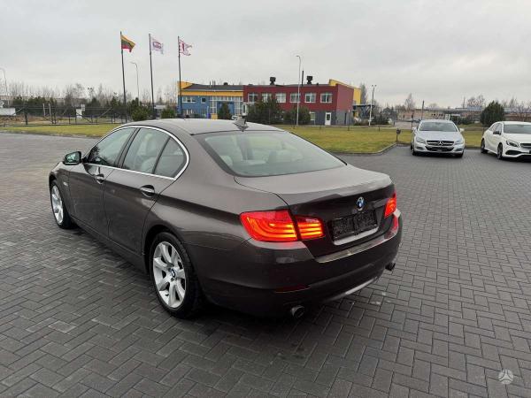 Brown BMW 535 2011 in Telschi, with an engine capacity of 2.99 L and mileage of 225 thousand km for 8800 €, photo 5 on AUTOMOTO.COM.LV