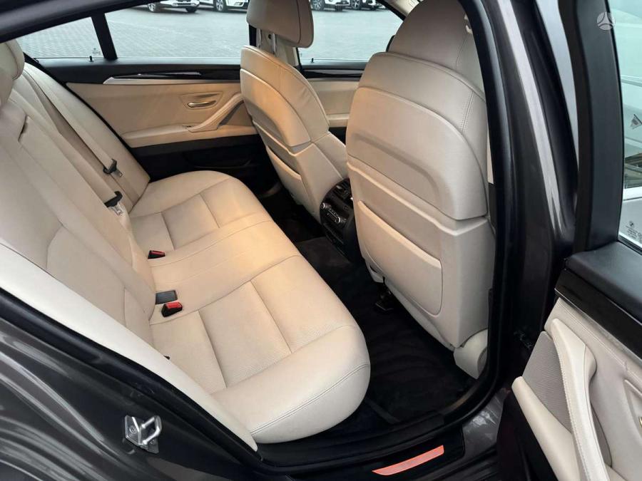 Brūns BMW 535 2011 Telšiai, ar dzinēja tilpumu 2.99 L un nobraukumu 225 tūkst. km par 8800 €, foto 23 vietnē AUTOMOTO.COM.LV