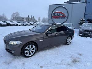 Brūns BMW 535 2011 Telšiai, ar dzinēja tilpumu 2.99 L un nobraukumu 225 tūkst. km par 9300 €, foto 2 vietnē AUTOMOTO.COM.LV