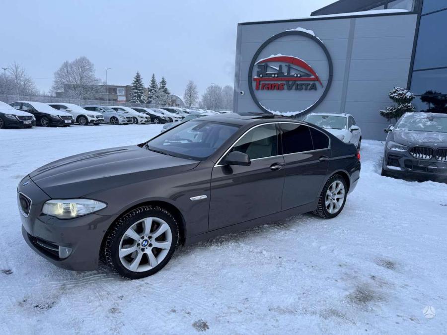 Brūns BMW 535 2011 Telšiai, ar dzinēja tilpumu 2.99 L un nobraukumu 225 tūkst. km par 9300 €, foto 2 vietnē AUTOMOTO.COM.LV