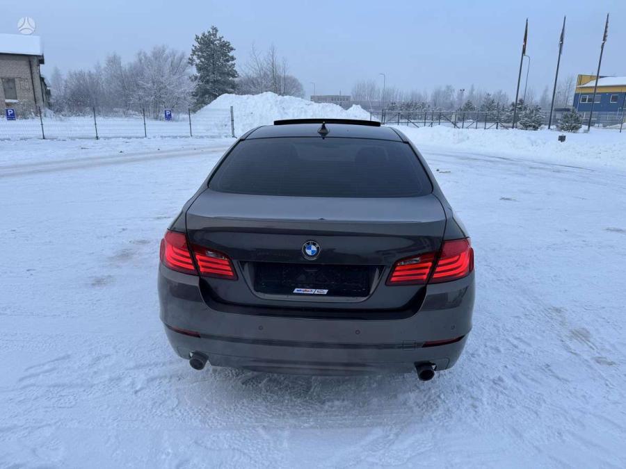 Brūns BMW 535 2011 Telšiai, ar dzinēja tilpumu 2.99 L un nobraukumu 225 tūkst. km par 9300 €, foto 5 vietnē AUTOMOTO.COM.LV