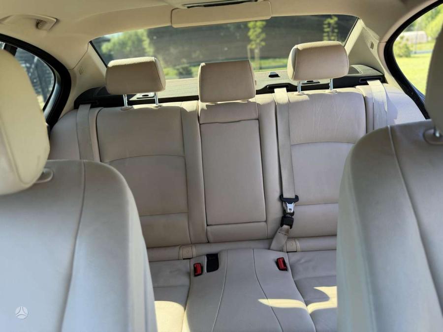 Brown BMW 535 2013 in Silute, with an engine capacity of 0.00 L and mileage of 275 thousand km for 8000 €, photo 8 on AUTOMOTO.COM.LV