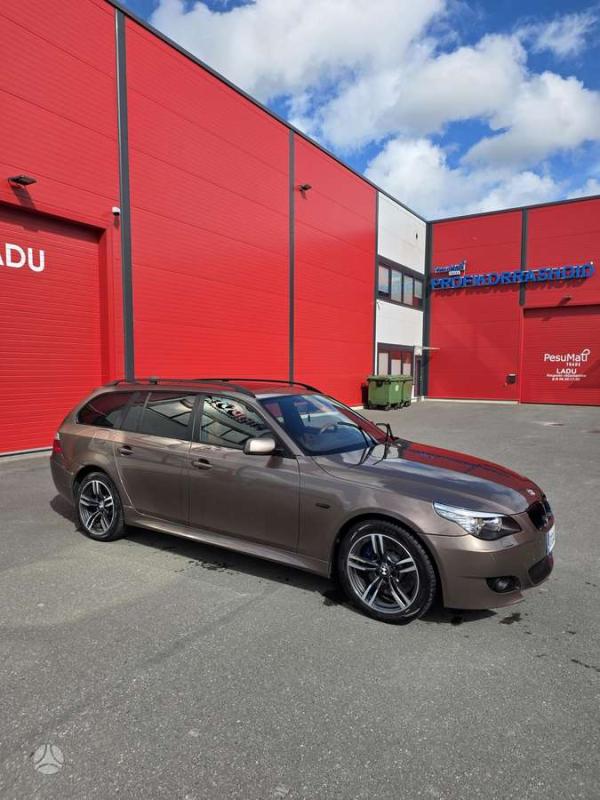 Brūns BMW 535 2005 Tallina, ar dzinēja tilpumu 3.00 L un nobraukumu 390 tūkst. km par 14000 €, foto 6 vietnē AUTOMOTO.COM.LV