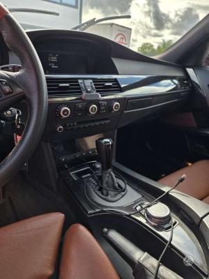 Brūns BMW 535 2005 Tallina, ar dzinēja tilpumu 3.00 L un nobraukumu 390 tūkst. km par 14000 €, foto 9 vietnē AUTOMOTO.COM.LV