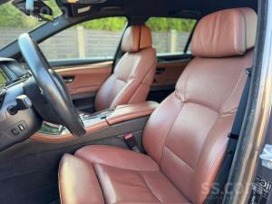 Brown BMW 535 2012 in Riga, with an engine capacity of 3.00 L and mileage of 311 thousand km for 9995 €, photo 7 on AUTOMOTO.COM.LV