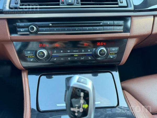Brown BMW 535 2012 in Riga, with an engine capacity of 3.00 L and mileage of 311 thousand km for 9995 €, photo 8 on AUTOMOTO.COM.LV