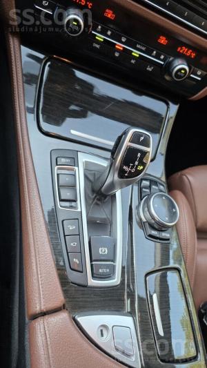 Brūns BMW 535 2014 Rīga, ar dzinēja tilpumu 3.00 L un nobraukumu 260 tūkst. km par 7200 €, foto 22 vietnē AUTOMOTO.COM.LV