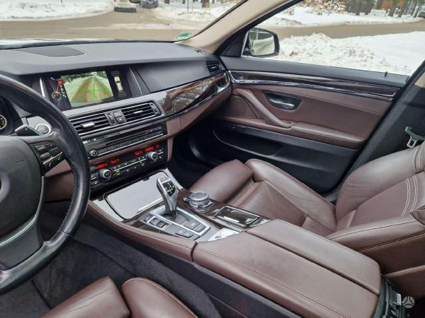 Brown BMW 535 2015 in Prienai, with an engine capacity of 3.00 L and mileage of 295 thousand km for 11999 €, photo 10 on AUTOMOTO.COM.LV
