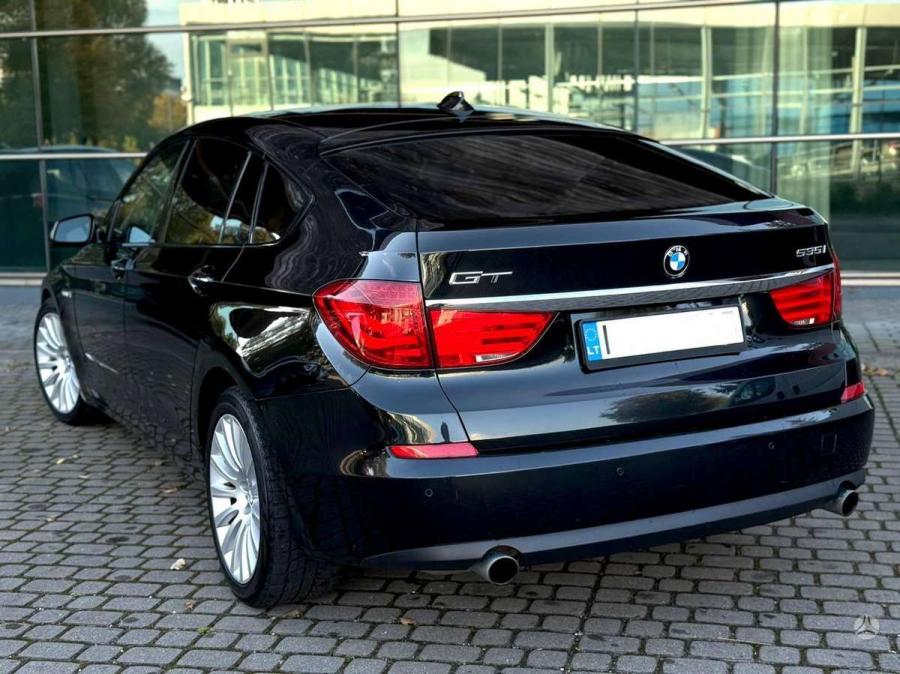 Melns BMW 535 Gran Turismo 2010 Klaipėda, ar dzinēja tilpumu 2.98 L un nobraukumu 235 tūkst. km par 7900 €, foto 10 vietnē AUTOMOTO.COM.LV