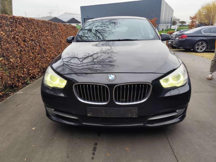 Melns BMW 535 Gran Turismo 2010 Kauņa, ar dzinēja tilpumu 2.99 L un nobraukumu 300 tūkst. km par 14850 €, foto 2 vietnē AUTOMOTO.COM.LV
