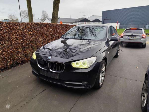 Black BMW 535 Gran Turismo 2010 in Kaunas, with an engine capacity of 2.99 L and mileage of 300 thousand km for 14850 €, photo 8 on AUTOMOTO.COM.LV
