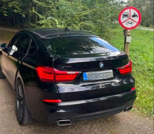 Black BMW 535 Gran Turismo 2010 in Alytus, with an engine capacity of 2.99 L and mileage of 184 thousand km for 14999 €, photo 7 on AUTOMOTO.COM.LV