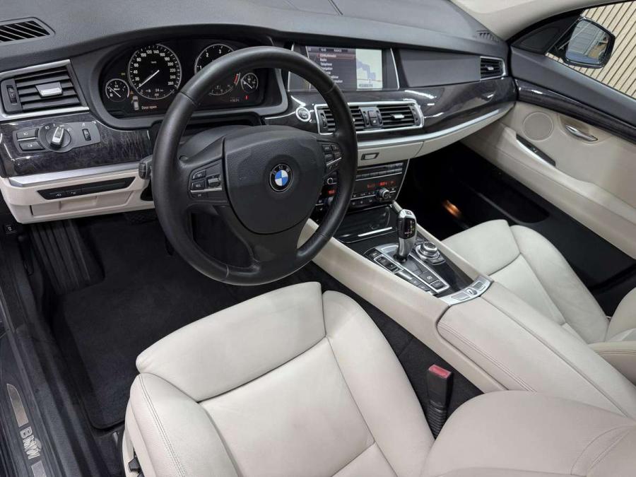 Black BMW 535 Gran Turismo 2010 in Marijampole, with an engine capacity of 2.99 L and mileage of 339 thousand km for 9999 €, photo 3 on AUTOMOTO.COM.LV