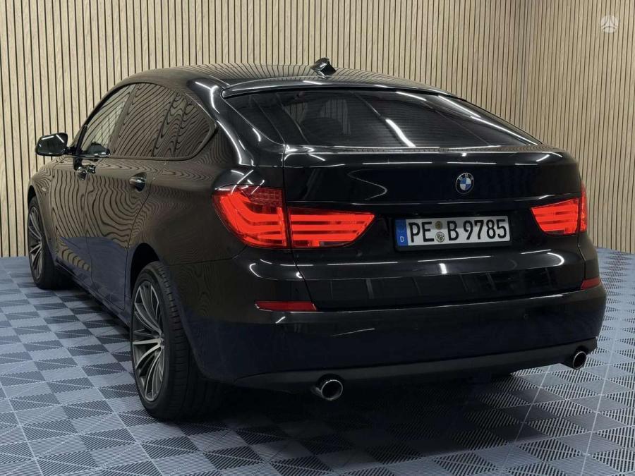 Black BMW 535 Gran Turismo 2010 in Marijampole, with an engine capacity of 2.99 L and mileage of 339 thousand km for 9999 €, photo 7 on AUTOMOTO.COM.LV