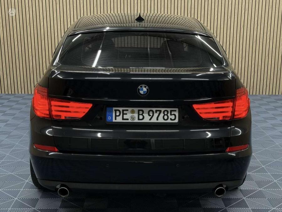 Black BMW 535 Gran Turismo 2010 in Marijampole, with an engine capacity of 2.99 L and mileage of 339 thousand km for 9999 €, photo 8 on AUTOMOTO.COM.LV