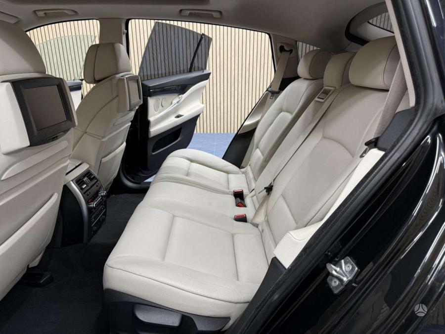 Black BMW 535 Gran Turismo 2010 in Marijampole, with an engine capacity of 2.99 L and mileage of 339 thousand km for 9999 €, photo 22 on AUTOMOTO.COM.LV