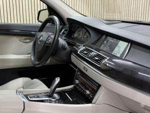 Black BMW 535 Gran Turismo 2010 in Marijampole, with an engine capacity of 2.99 L and mileage of 339 thousand km for 9999 €, photo 27 on AUTOMOTO.COM.LV