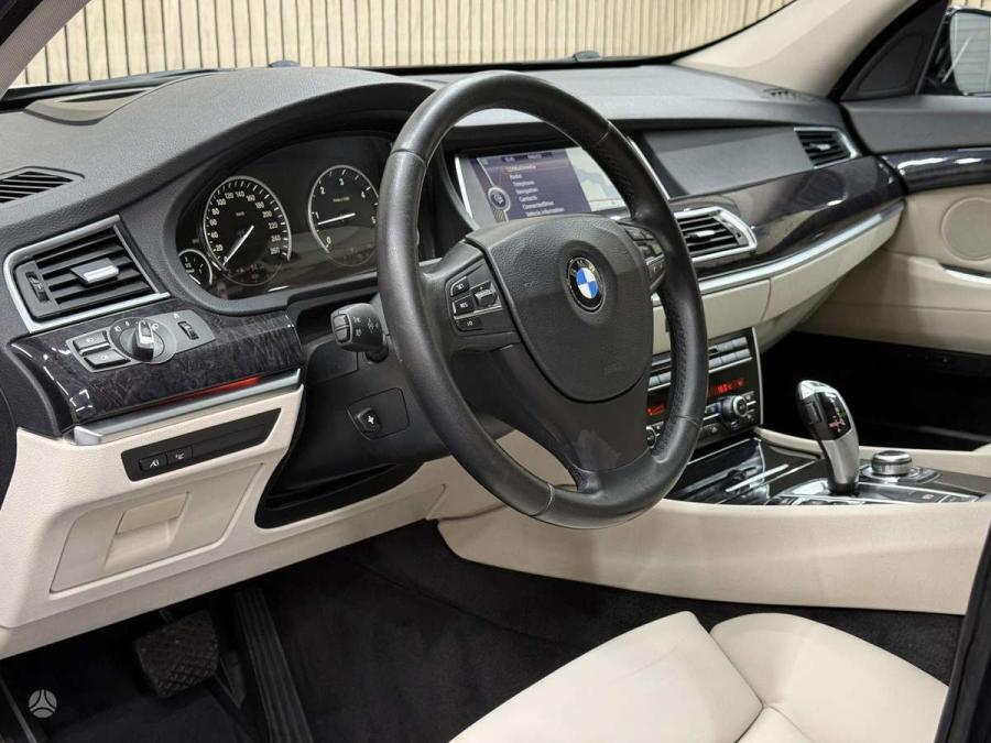 Black BMW 535 Gran Turismo 2010 in Marijampole, with an engine capacity of 2.99 L and mileage of 339 thousand km for 9999 €, photo 29 on AUTOMOTO.COM.LV