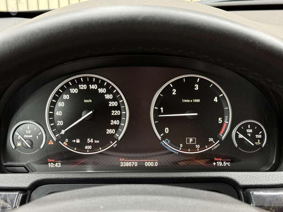 Black BMW 535 Gran Turismo 2010 in Marijampole, with an engine capacity of 2.99 L and mileage of 339 thousand km for 9999 €, photo 33 on AUTOMOTO.COM.LV