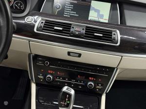 Black BMW 535 Gran Turismo 2010 in Marijampole, with an engine capacity of 2.99 L and mileage of 339 thousand km for 9999 €, photo 36 on AUTOMOTO.COM.LV
