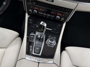 Black BMW 535 Gran Turismo 2010 in Marijampole, with an engine capacity of 2.99 L and mileage of 339 thousand km for 9999 €, photo 37 on AUTOMOTO.COM.LV