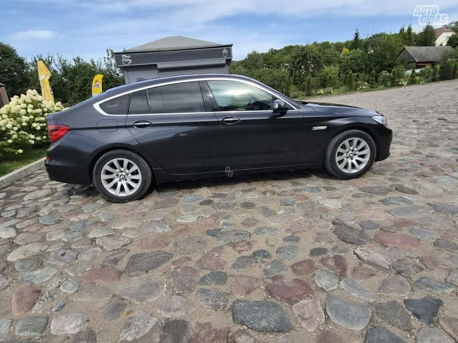Melns BMW 535 Gran Turismo 2010 Kauņa, ar dzinēja tilpumu 3.00 L un nobraukumu 280 tūkst. km par 8600 €, foto 1 vietnē AUTOMOTO.COM.LV