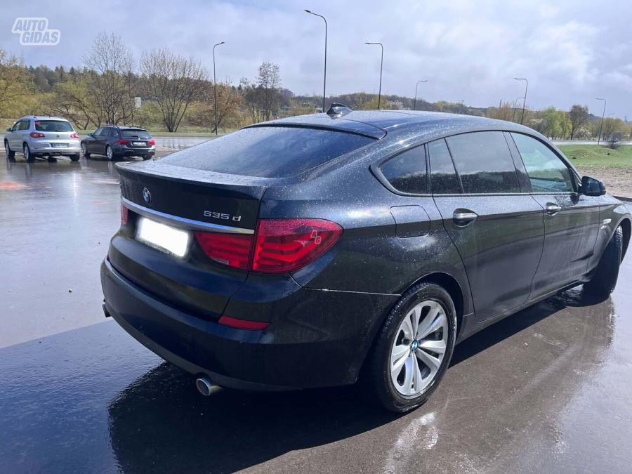 Melns BMW 535 Gran Turismo 2011 Kauņa, ar dzinēja tilpumu 3.00 L un nobraukumu 500 tūkst. km par 6800 €, foto 3 vietnē AUTOMOTO.COM.LV