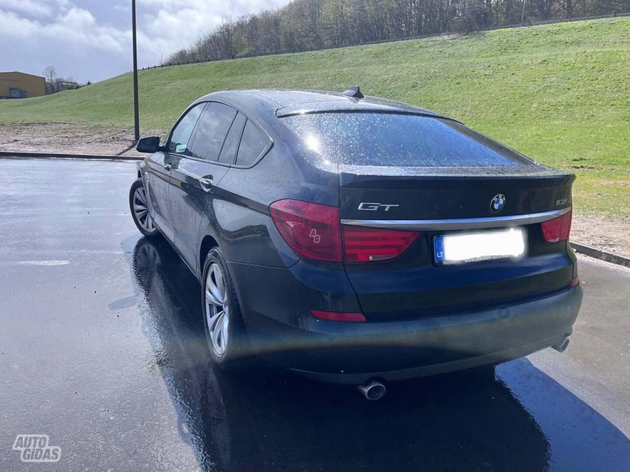 Melns BMW 535 Gran Turismo 2011 Kauņa, ar dzinēja tilpumu 3.00 L un nobraukumu 500 tūkst. km par 6800 €, foto 5 vietnē AUTOMOTO.COM.LV