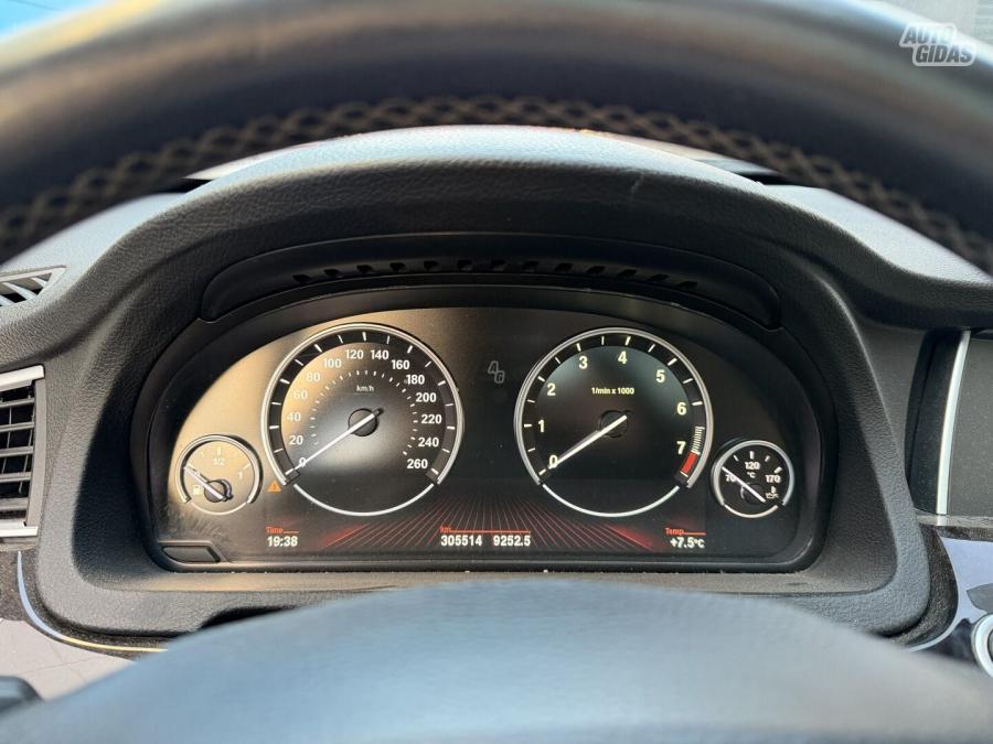 Melns BMW 535 Gran Turismo 2011 Klaipėda, ar dzinēja tilpumu 3.00 L un nobraukumu 306 tūkst. km par 7600 €, foto 19 vietnē AUTOMOTO.COM.LV