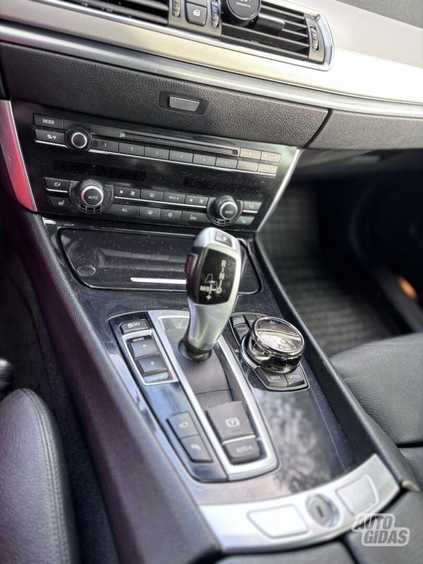 Melns BMW 535 Gran Turismo 2011 Kauņa, ar dzinēja tilpumu 3.50 L un nobraukumu 315 tūkst. km par 9299 €, foto 8 vietnē AUTOMOTO.COM.LV